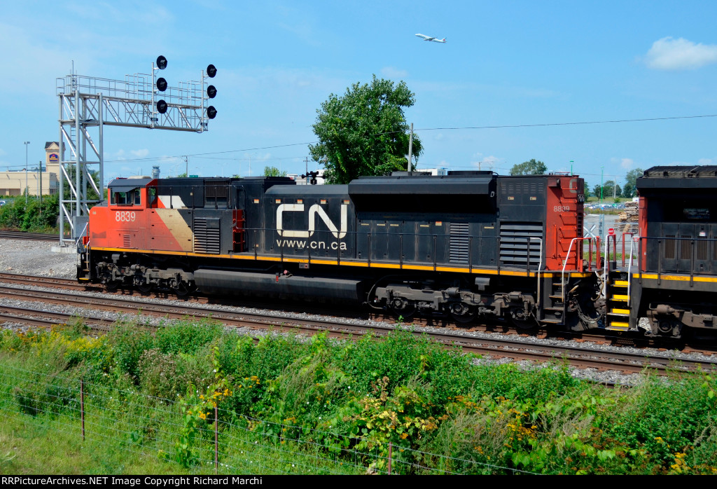 CN 8839